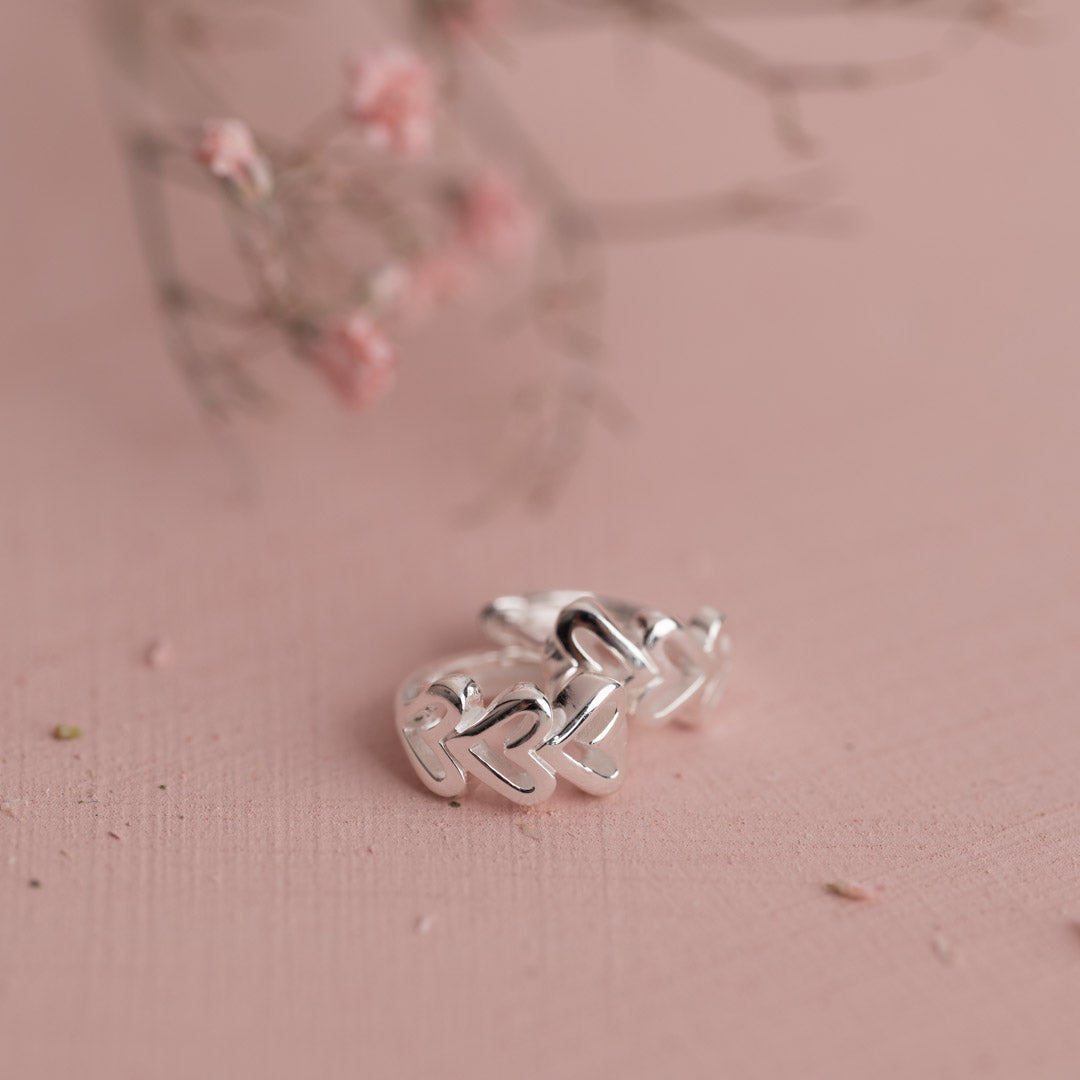 AMARA SILVER HUGGIE EARRING – Sisi Copenhagen