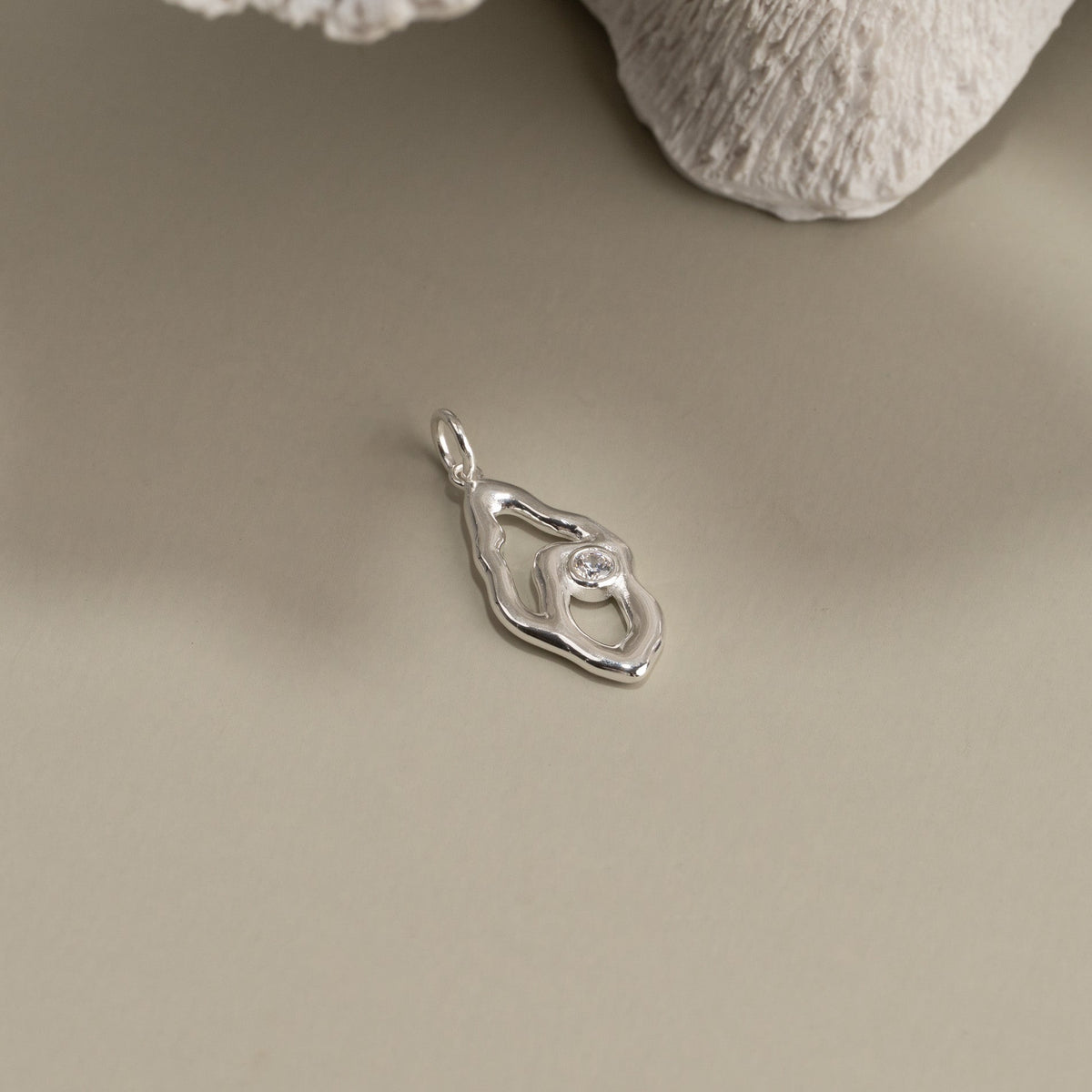 ASTRA CRYSTAL SILVER PENDANT – Sisi Copenhagen